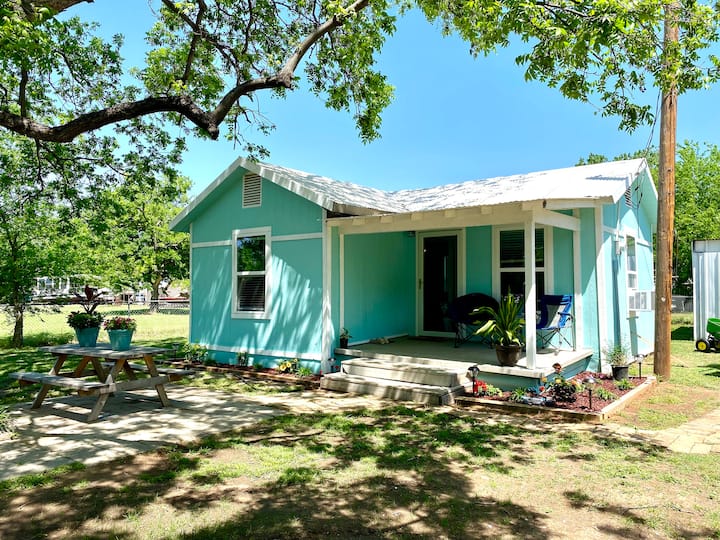 The Bungalow At Pk. Close To Rocker B W/ Hot Tub. - Possum Kingdom Lake, TX