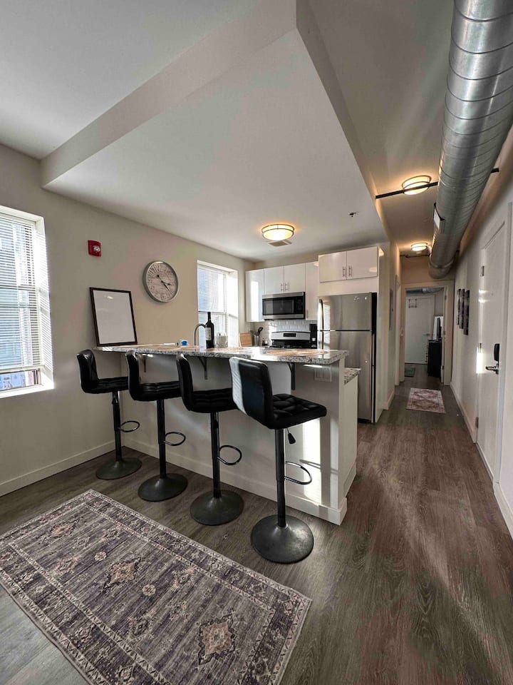 Modern Comfort Stay | Near Yale - New Haven, CT