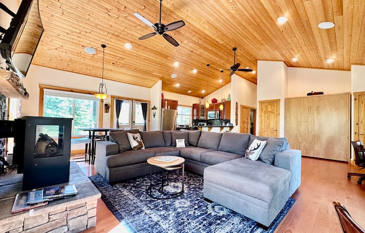 The Dacha - A Family Yosemite Retreat - Groveland, CA