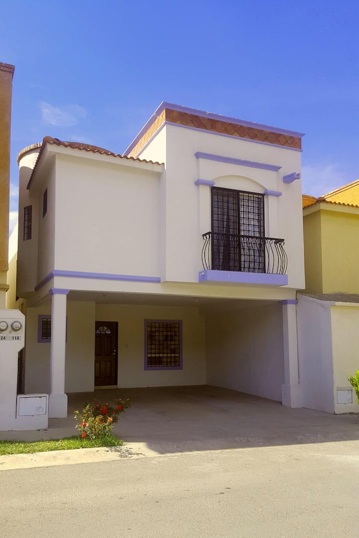 Excelente Casa En Fraccionamiento Privado Cortijo - Saltillo