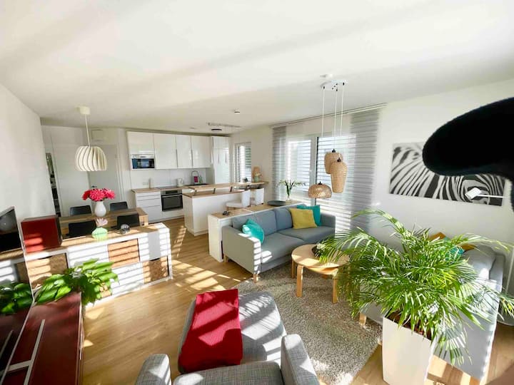 Sehr Schönes Appartement In Bester Lage - Böblingen