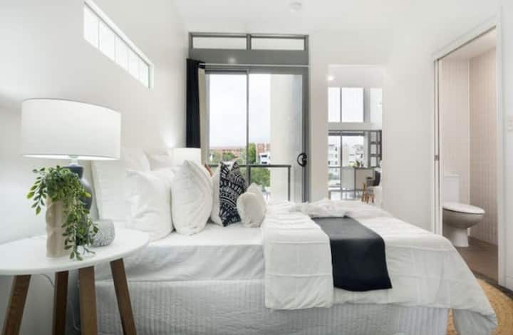 Two Story Brisbane Penthouse - Brisbane
