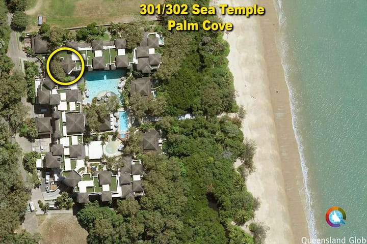 2 Bedroom Temple Apartment In The Beachfront Resort Palm Cove - Palm Cove