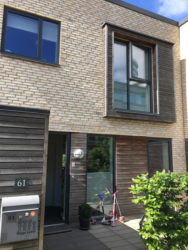 Family Friendly Modern Townhouse - Copenhagen