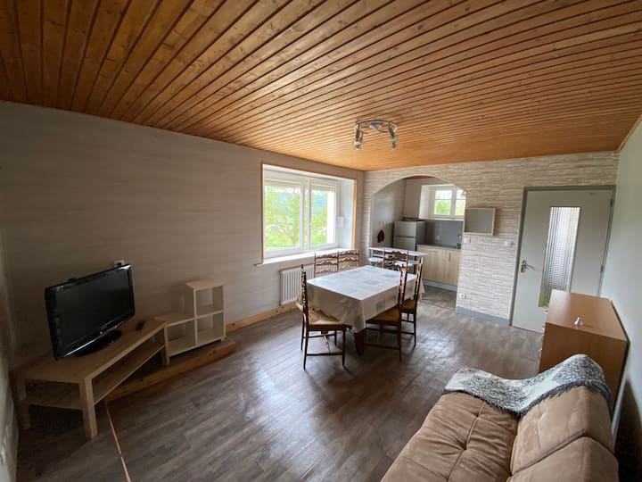 Grand Logement Plein Sud Et Vue Sur Le Mont D’or - Métabief