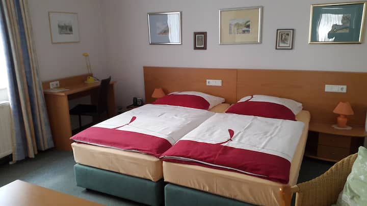 Furnished Serviced Rooms In Krefeld-uerdingen - Krefeld