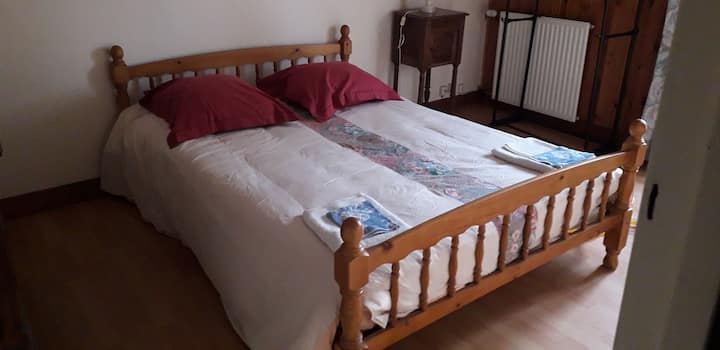 Chambre Jacuzzi Privatif
Petit Déjeuner - Souillac