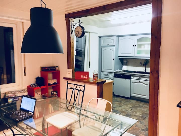 *Spacious Room* In Fribourg - Freiburg