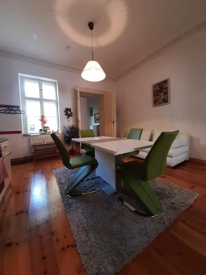 Klassische Altbauwohnung In Potsdam - Potsdam