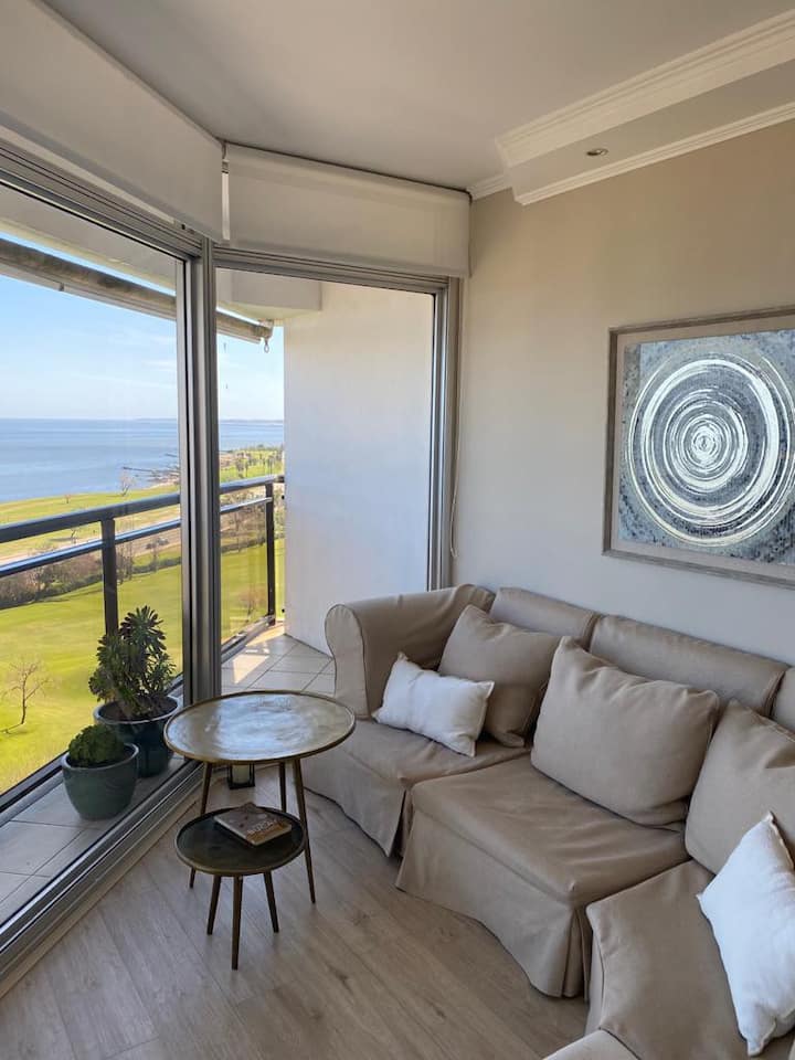 El Mejor Atardecer A Pasos Del Punta Carretas Shop - Montevideo