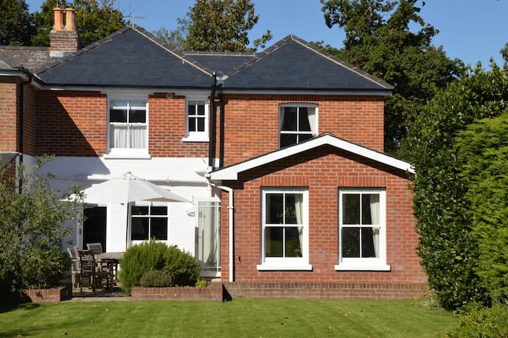 Hilda Cottage, Close To Beach And Village - Bembridge