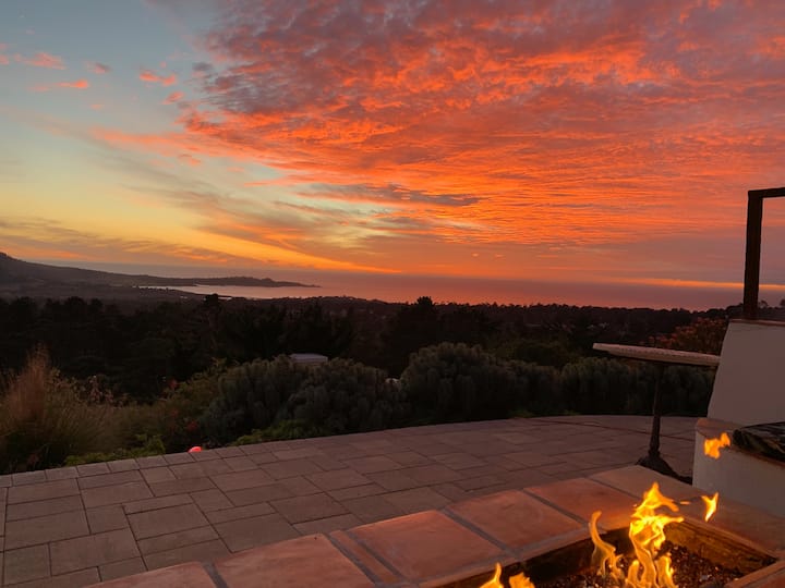 Ocean Views - King Bed - Monterey, CA