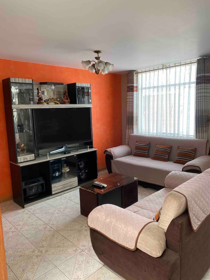 Casa Con Cochera En Condominio Cerca Mallaventura - Trujillo, Peru