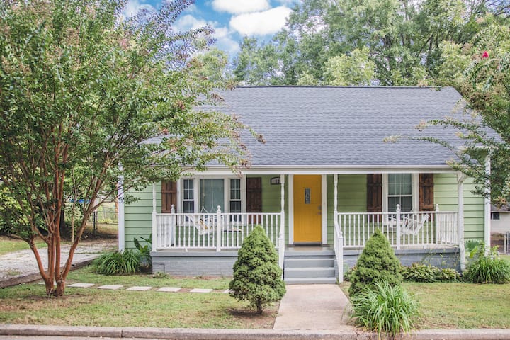 Yellow Door Inn*charming Downtown Greer Home - Greer, SC