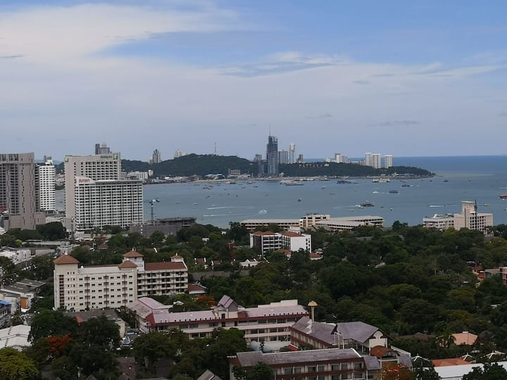 Lumpini Seaview Condo 龙皮尼海景公寓 - Pattaya City