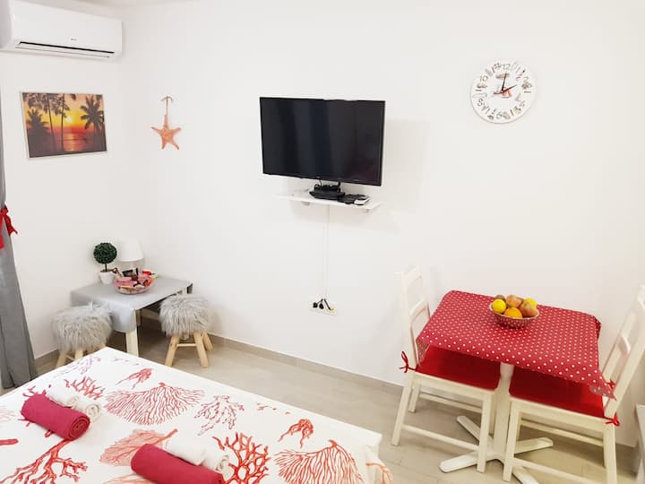 Studio Apartment Pema 2 Split Centre(parking) - Split