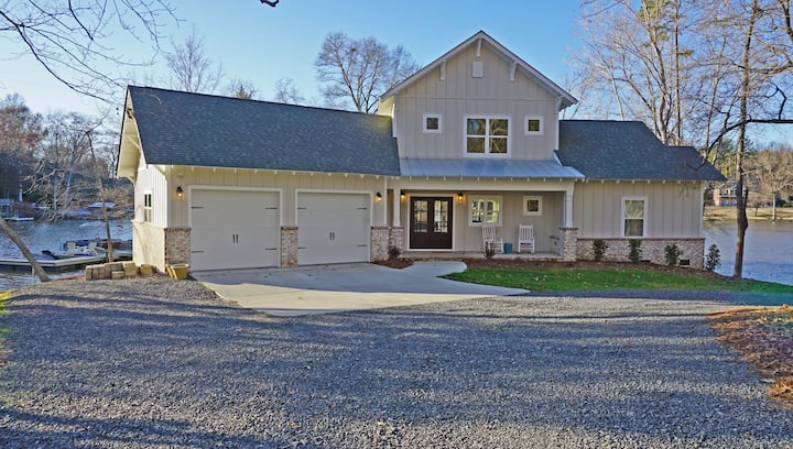 Lakefront Cottage On Lake Wylie - Lake Wylie, SC