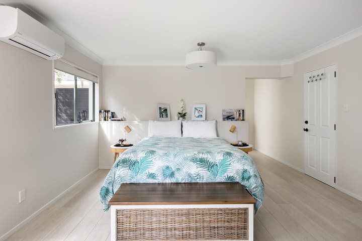 Chic Beach Side Retreat On Marine Parade - Mount Maunganui