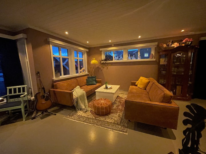 Sørlandsidyll Med Katt&bil - Stavanger