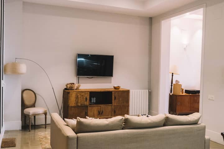 31+days Only! Ensuite Room In Big Home W Garden - Barcelona