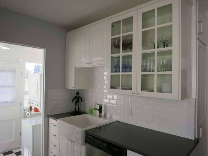 Charming & Stylish Nguyen Nhung - Quang Minh