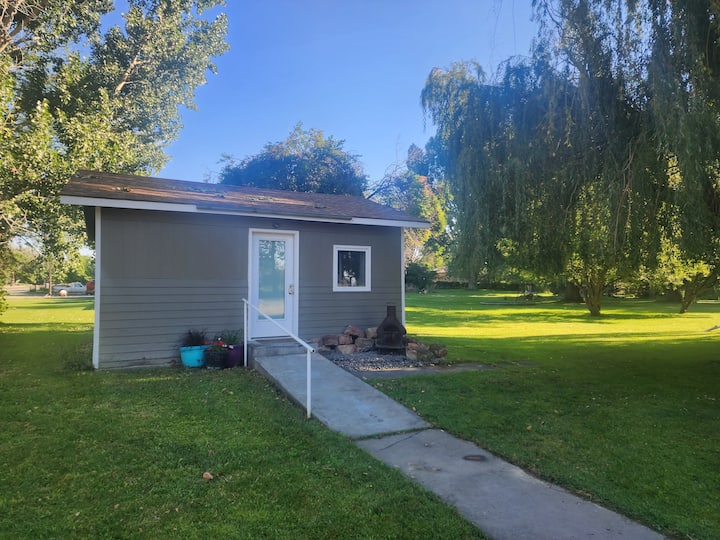 Cozy Cabin - Splash Pad, Cowley