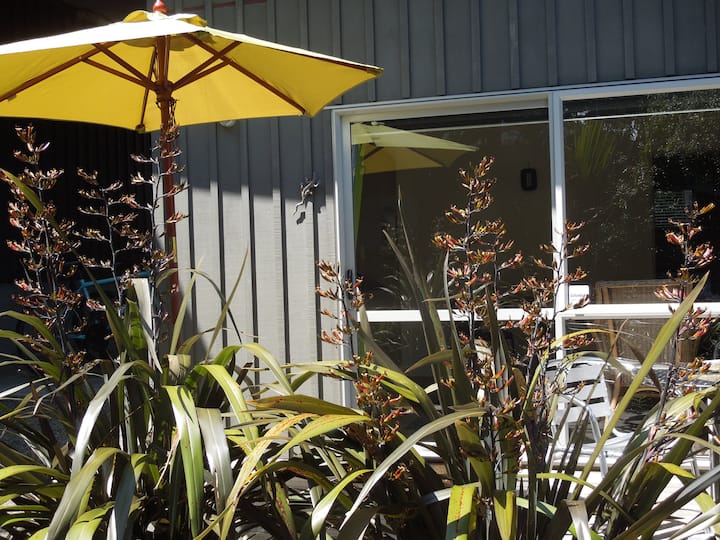 Island Breeze - Apartment 2 (Of 2) - Waiheke Island