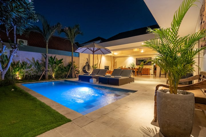Tropical Luxury (5 Min: Beach/shops/bars & Restos) - Seminyak