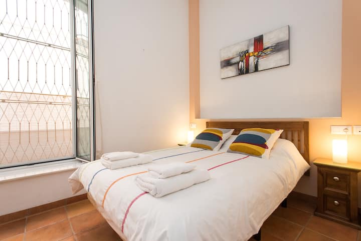 Nice Apartment In The Heart Of City - Sevilla, España