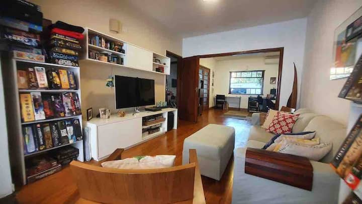 Casa Modernista/residência E Trabalho. Metrô 12’. - Liberdade