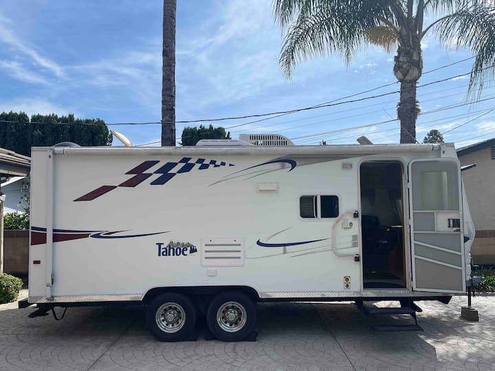 Cozy Travel Trailer Fully Equipped - Pasadena, CA