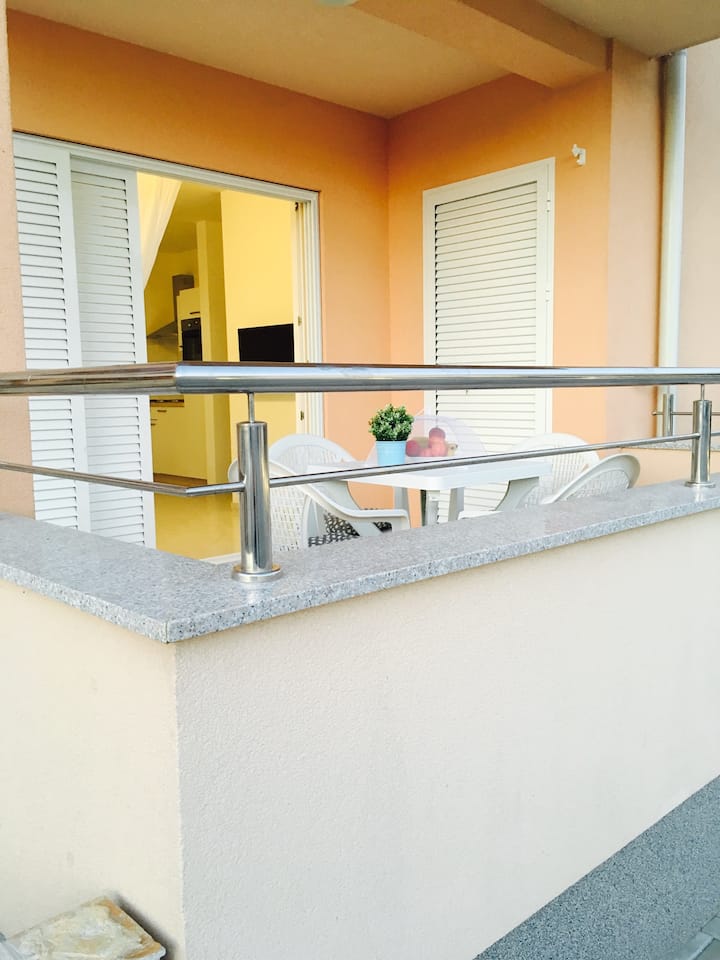 Beautiful Apartment Kristina 6 - Novalja