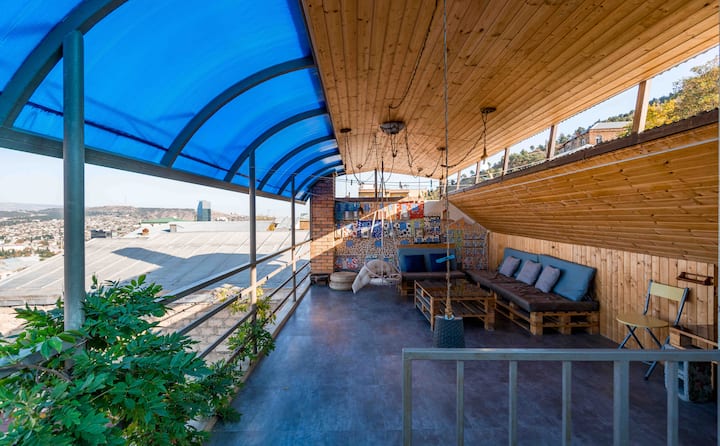 Cozy Home & Rooftop Terrace - Tiflis