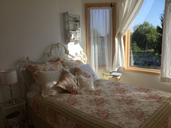 Private Room/bath At Golden Willows - Helena, MT