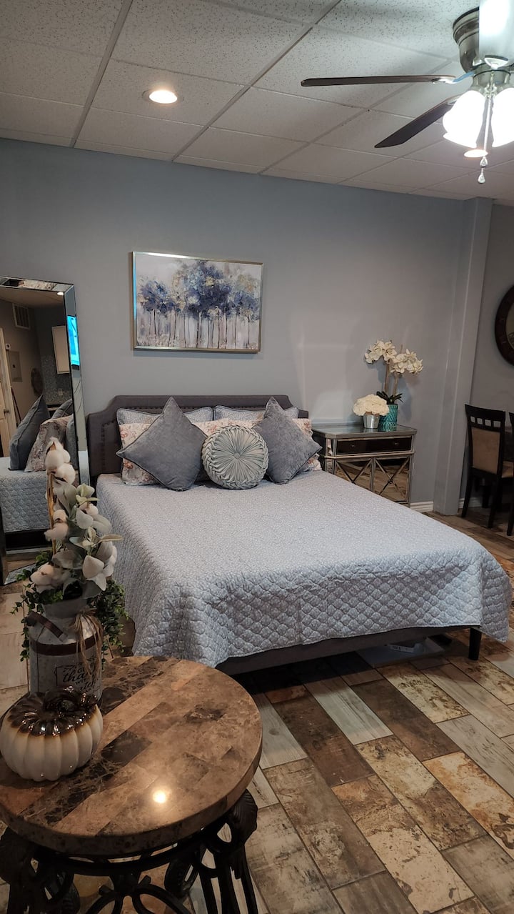 Lucky Luxury Suite #5 - Chula Vista, TX