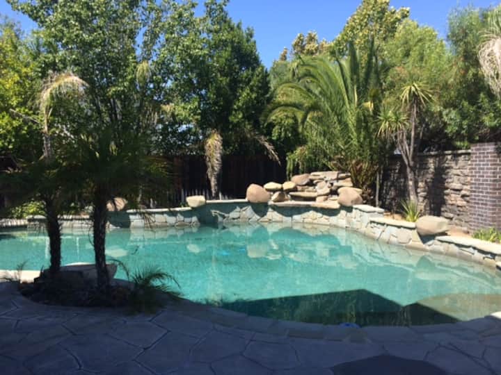 Private Bedroom On Floor #1 With Private Bath - Livermore