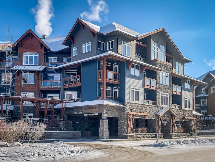 2 Bedroom Spacious Condo @ The Blackstone - Canmore