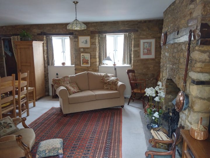 Cotswold Cottage In Town Centre - Chipping Norton