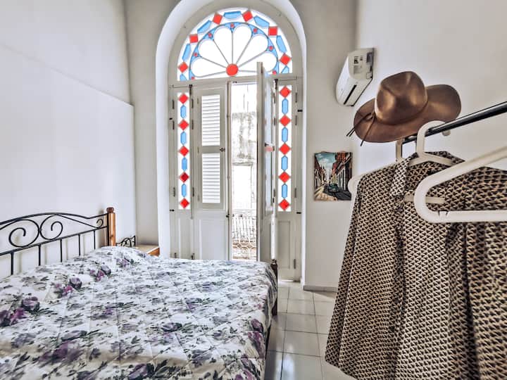 Cozy Apartment With Balcony In Old Havana - Havana