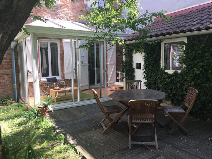 Joli 2 Pièces Veranda Et Terrasse, Vue Sur Jardin - Toulouse