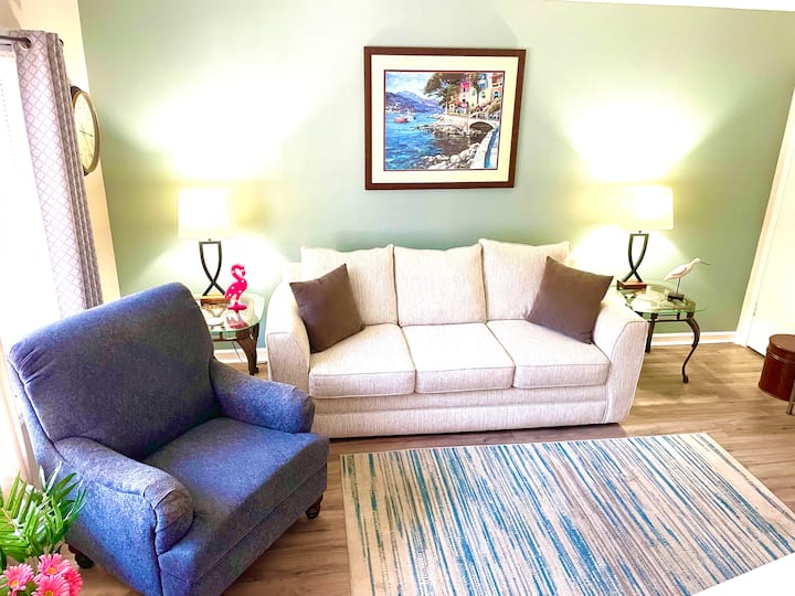 Cozy Beach Oasis,walk 2 Beach,fenced Patio/pets Ok - North Myrtle Beach, SC