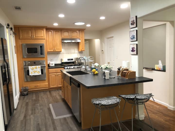 Happy Master Bedroom - Santa Clara, CA