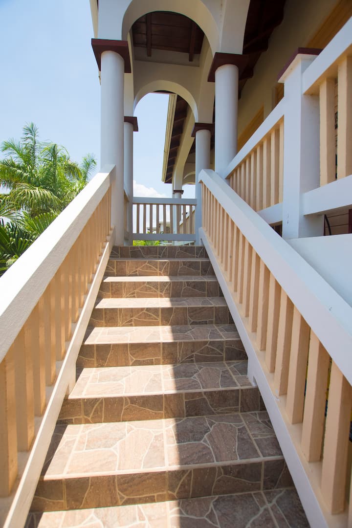 Hibiscus Caribbean Village Studio Apartment - Belize