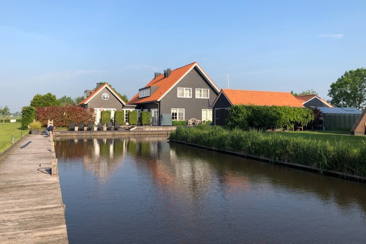 B&b Aan Het Water In Friesland - Kamer Nautic - Joure