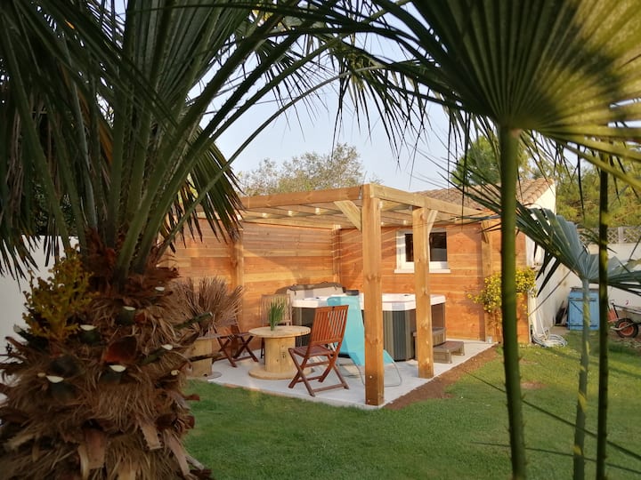 Un Coin Cozy Proche De La Mer Avec Spa. - La Rochelle