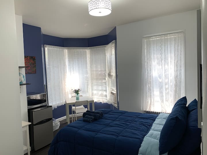 Lovely Room For Rent With Private Bathroom - Jersey City, NJ