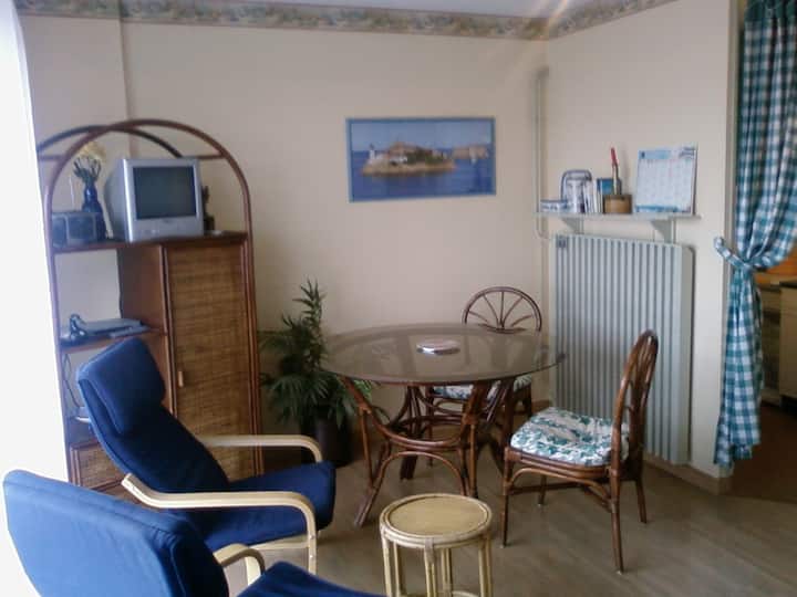 Studio Privé Dans Résidence 2 Pers - Roscoff