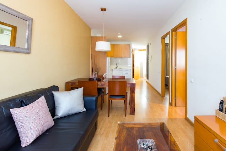Appart 2 Chambres, Vue Sur Les Toits De Barcelone - Badalona