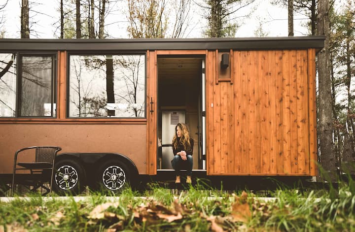 Vista: A Tiny Glass House Overlooking The Catskill - Catskill, NY