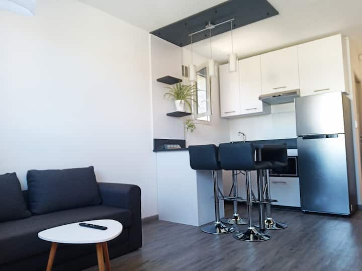 Appartement Proche Des Plages Avec 1 Chambre - Théoule-sur-Mer
